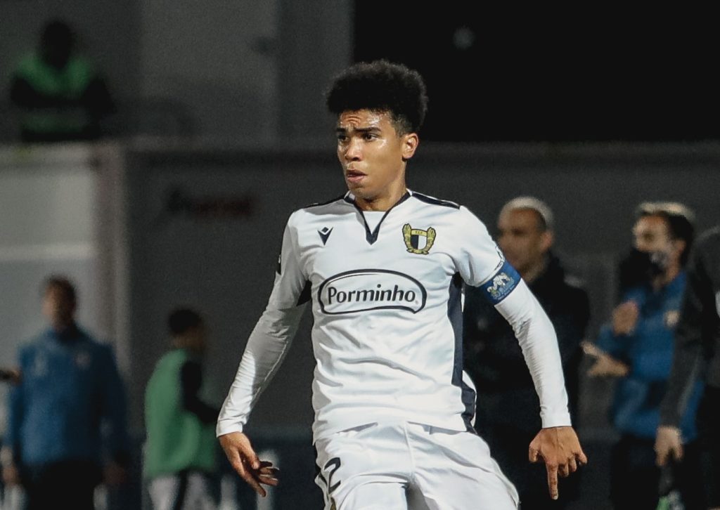 Assunção é o primeiro jogador da história do FC Famalicão chamado à ...